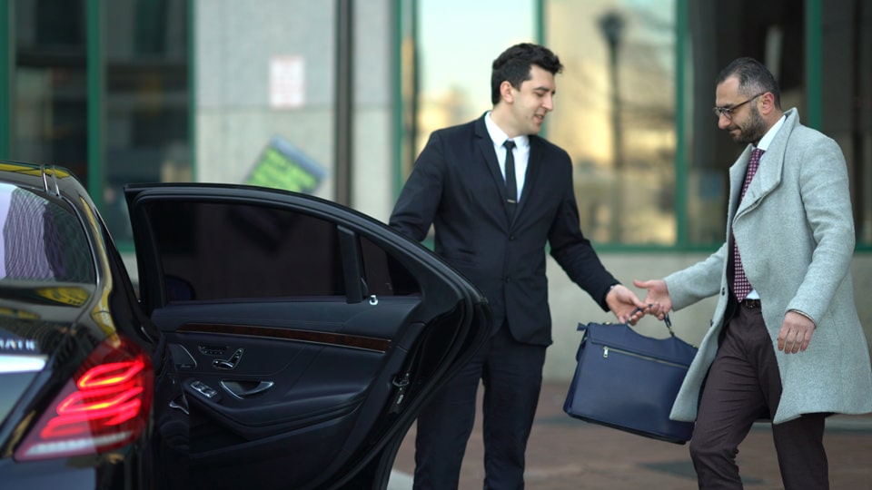 Door-to-door Chauffeured Car Services - Luxury Ride Car Service NYC